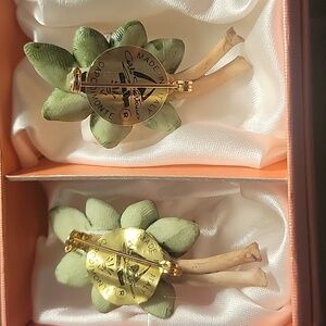 Capodimonte | Jewelry | Vintage Capodimonte Porcelain Floral Brooches ...